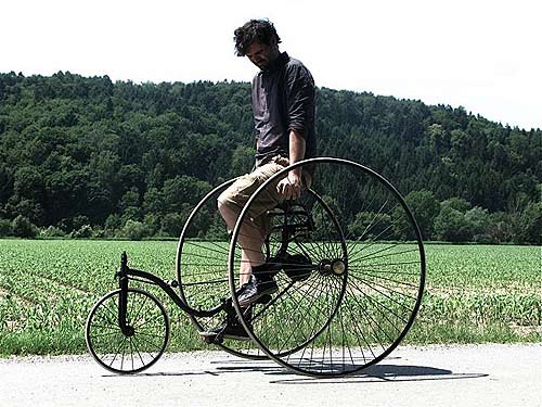 Radikal radial: Die Bedeutung des Fahrrades | kunst ost